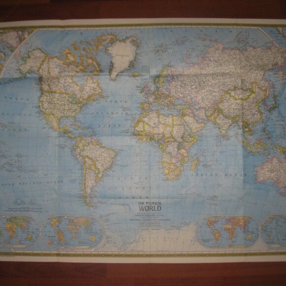 National Geographic | Art | 975 Nat Geo Foldout Map The Political World ...